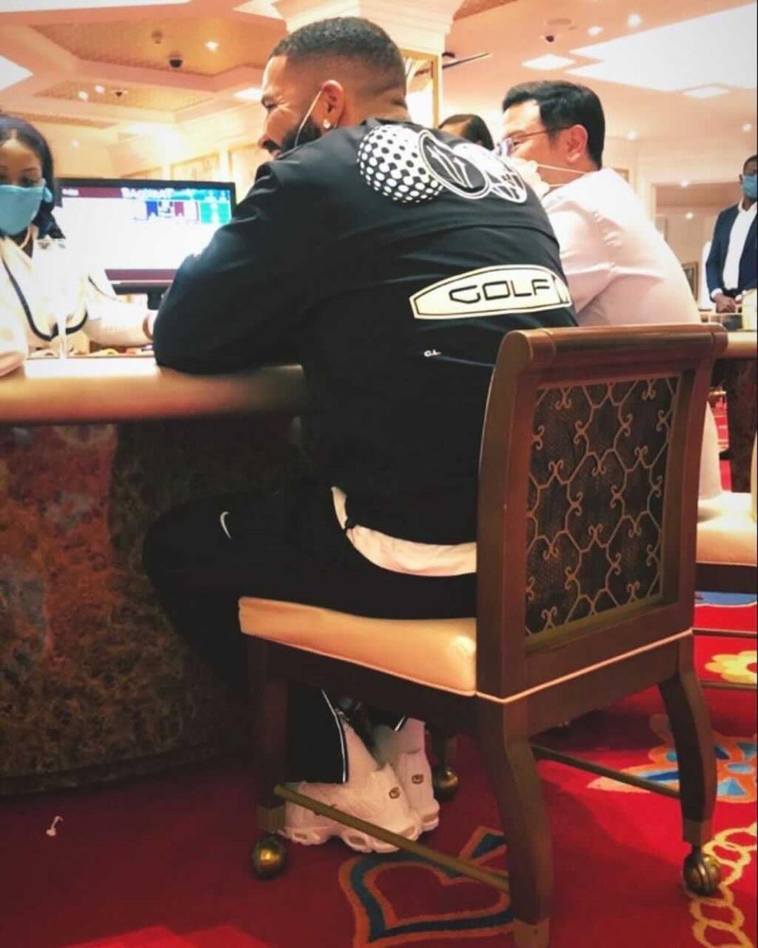 Drake lançará tacos e bolas de golfe pela sua marca NOCTA | Rap Forte